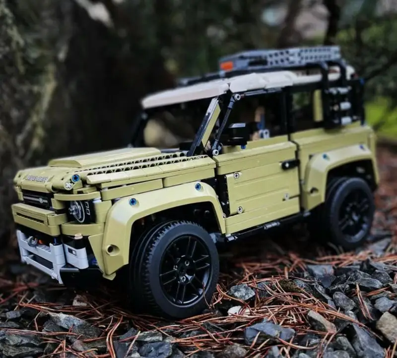 2573pcs-Famous-Car-Blocks-Land-Supercar-Riover-Off-Road-Defender-Vehicle-Model-42110-Building ...