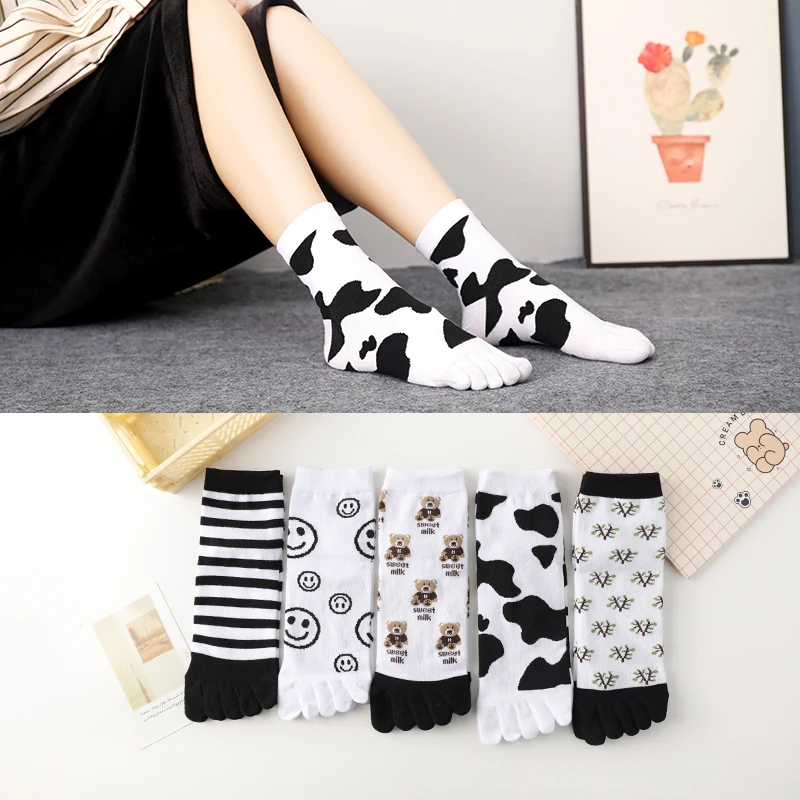 Cotton-Five-finger-Socks-Four-Seasons-Black-And-White-Classic-Cartoon ...