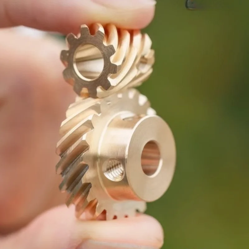 High Precision 0.8 Module Left-Hand Helical Gears, 90 Degree Spiral ...