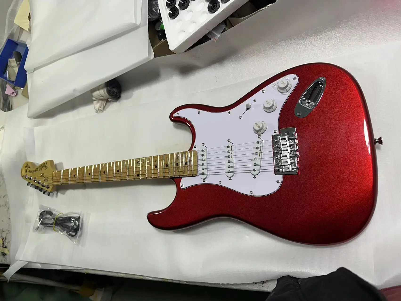 ST-guitarra-el-ctrica-se-puede-personalizar-Paquete-de-correo-caliente.jpg