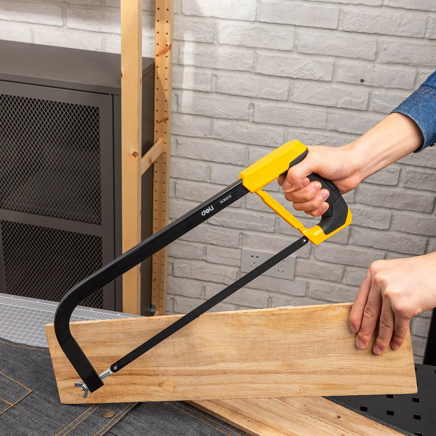 Deli-12-Inch-Hacksaw-with-Coated-Handle-PP-Handle-DIY-Hand-Saw ...