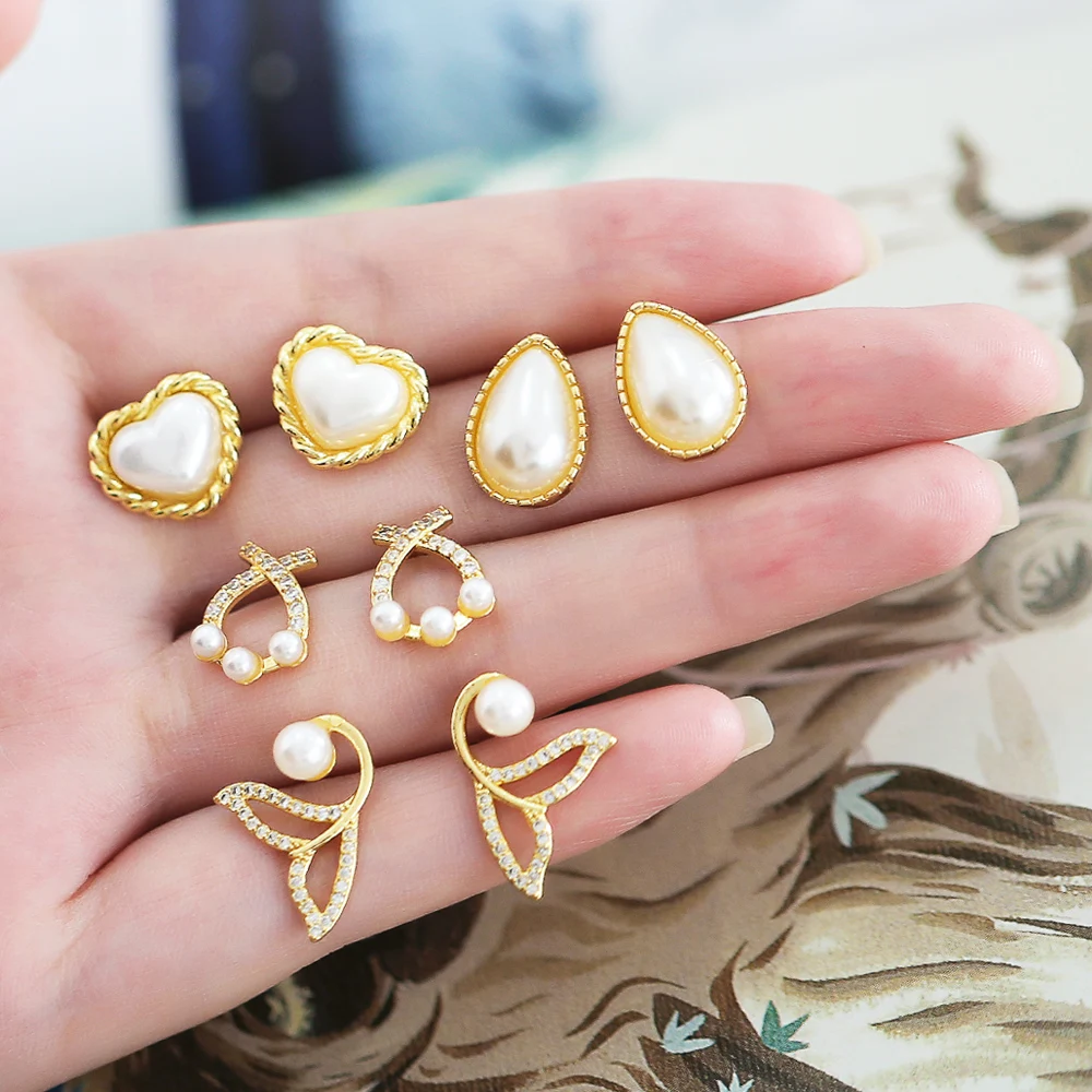 FLOLA-Romantic-Gold-Plated-Heart-Studs-Earrings-For-Women-Small-Pearl ...