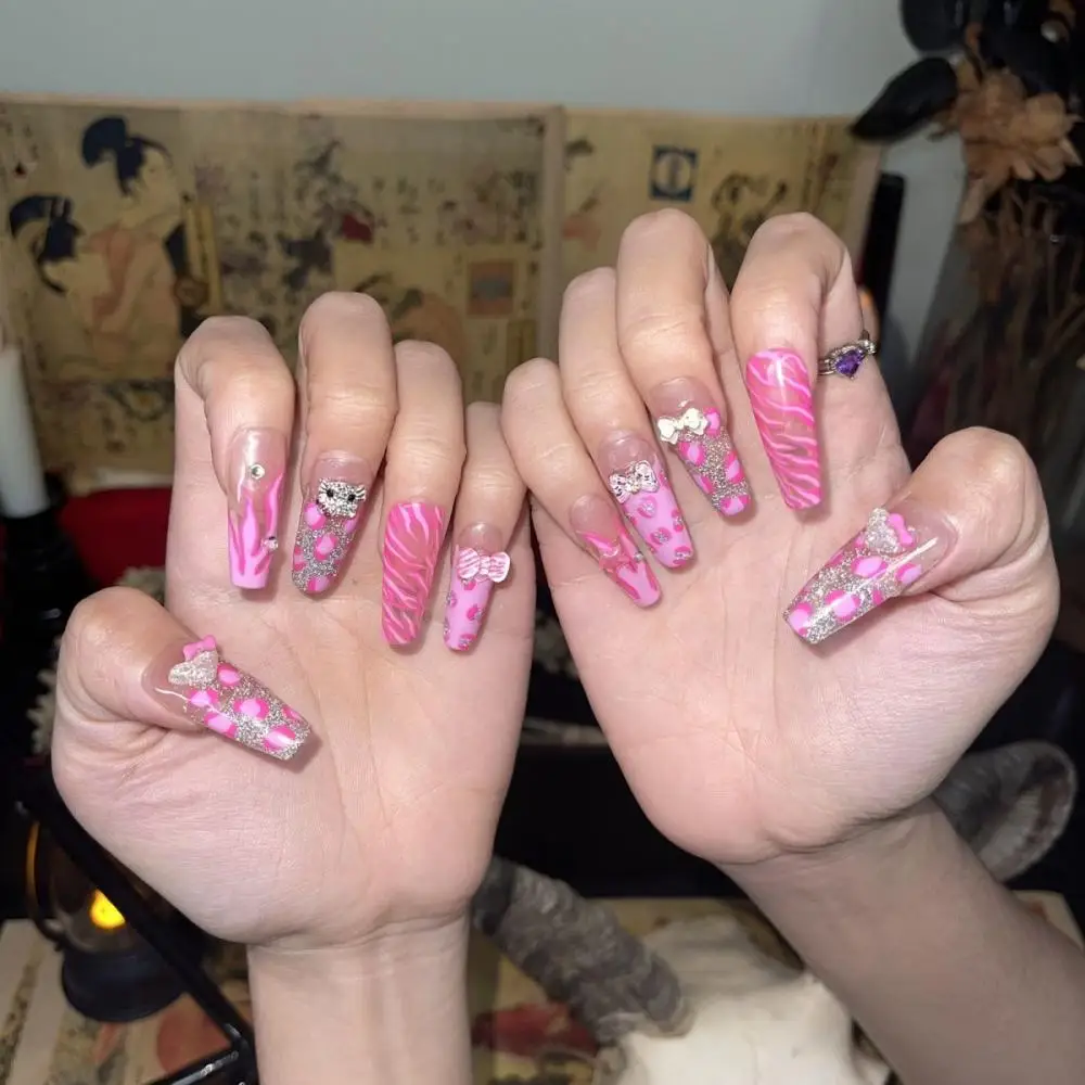 Hello Kitty Nails With Cheetah Print