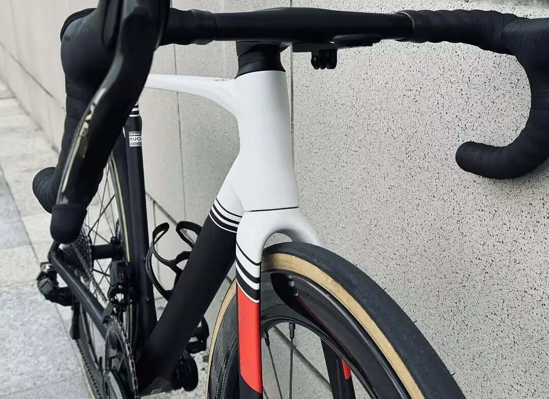 T1200 ultra-light carbon fiber bicycle V5RS, frame set includes ...