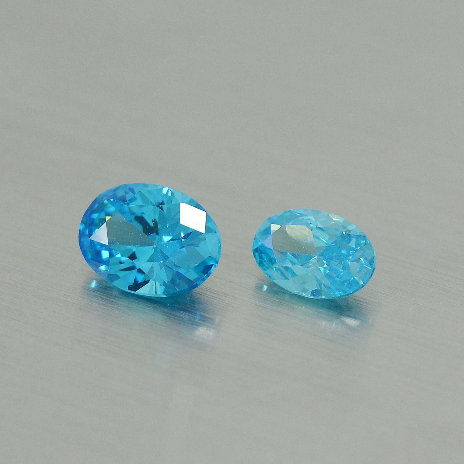 Oval Shaped Color Cubic Zirconia Loose Gemstone Aquamarine Light Blue ...