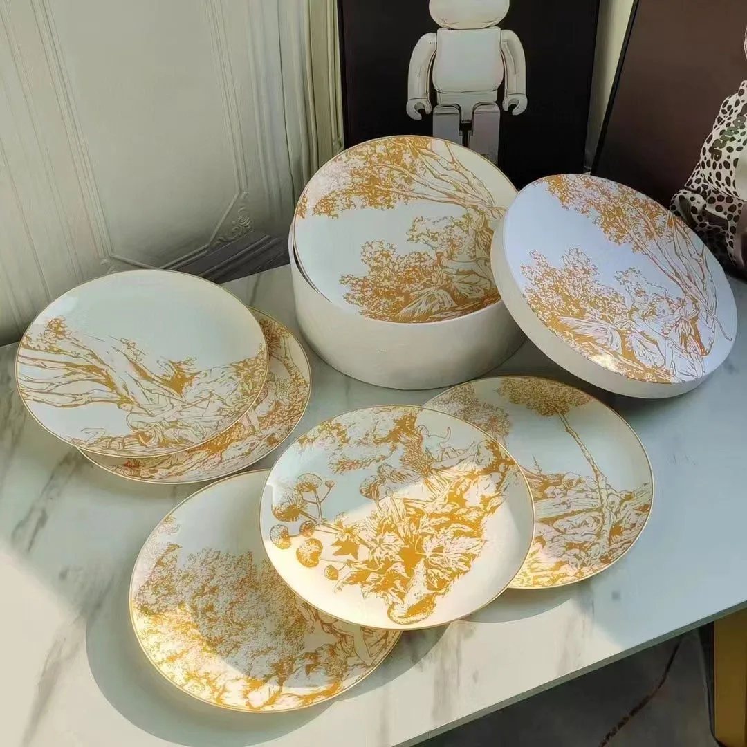 Plates-Gold-White-Ceramic-Six-Pieces-A-set.jpg