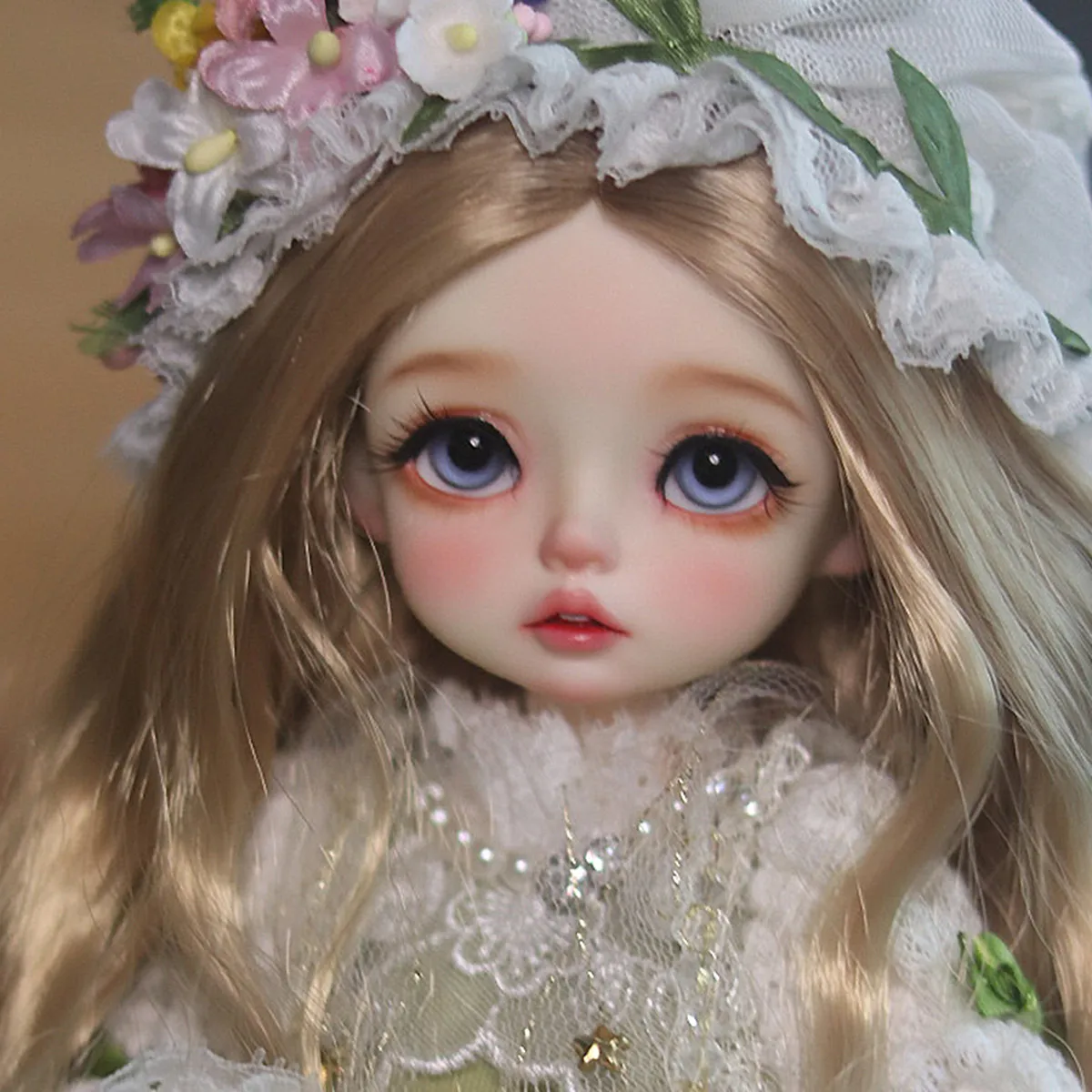 Female Ball Jointed Dolls