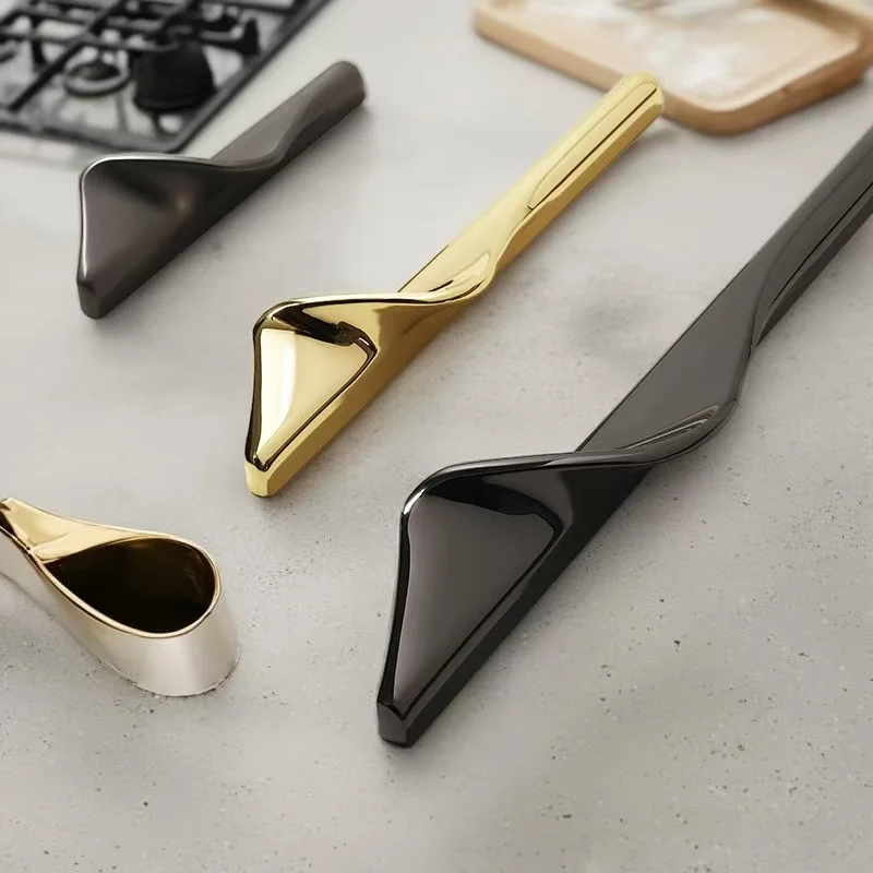 S-Shaped Titanium Black Wardrobe Door Handles Zinc Alloy Cabinet Handle ...