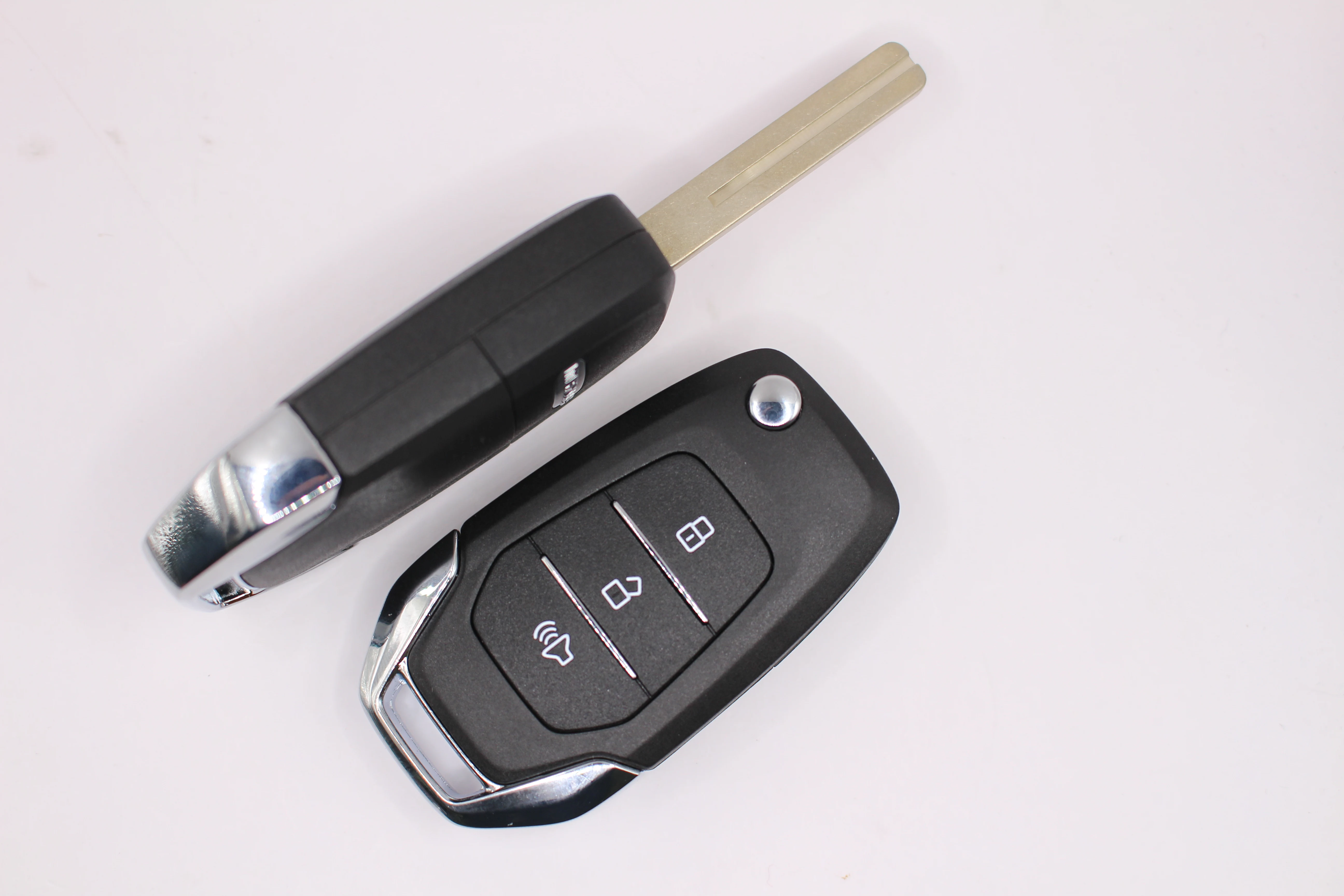Original Smart Car Key Remote Keyless 433Mhz With ID47 Chip For SAIC ...