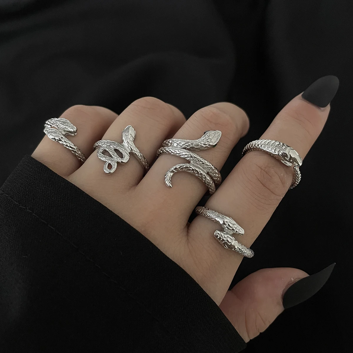 Aprilwell 5 Pcs Gothic Snake Rings Set for Women Punk Aesthetic Grunge ...