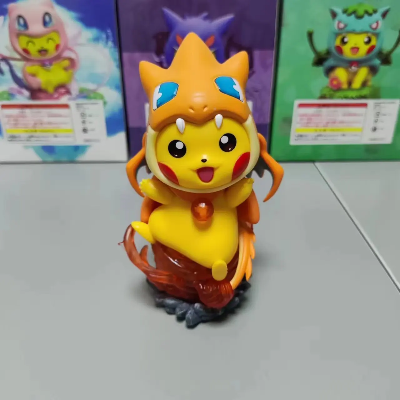 Figura de acción de Anime Pokemon de 12CM Pikachu Cosplay Mini Q, lindo ...