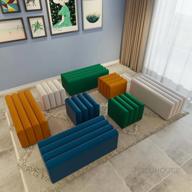 Banc De Chambre À Coucher Et Repose-pieds Omans Doorway, Créateur ...