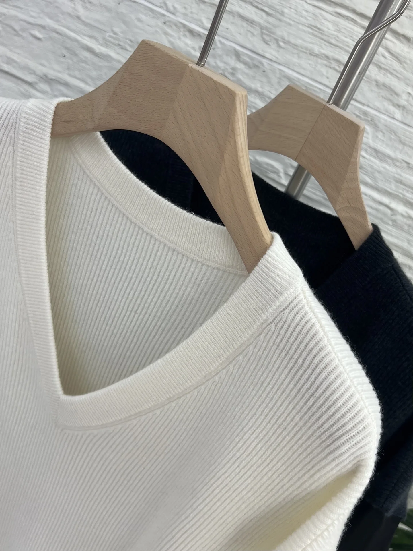 New Women'S Hollow Cardigan Soft Cashmere Wool Yarn Sequin Embellished ...