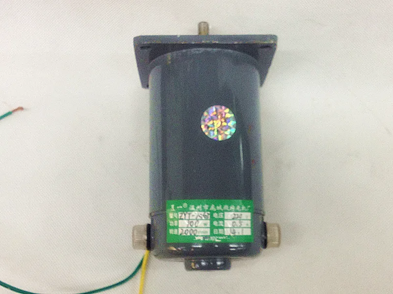 ZY-series-permanent-magnet-DC-motor-ZYT-70-03-70-03-100W-DC220V-motor.jpg