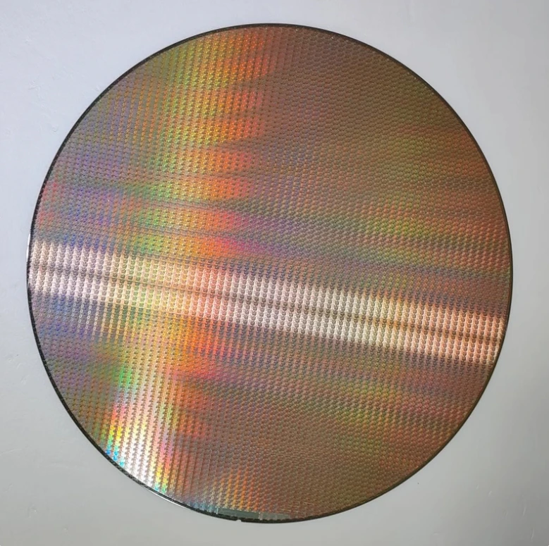 12 Inch Silicon Wafer 8 Inch Wafer Silicon Integrated Circuit CPU Chip ...