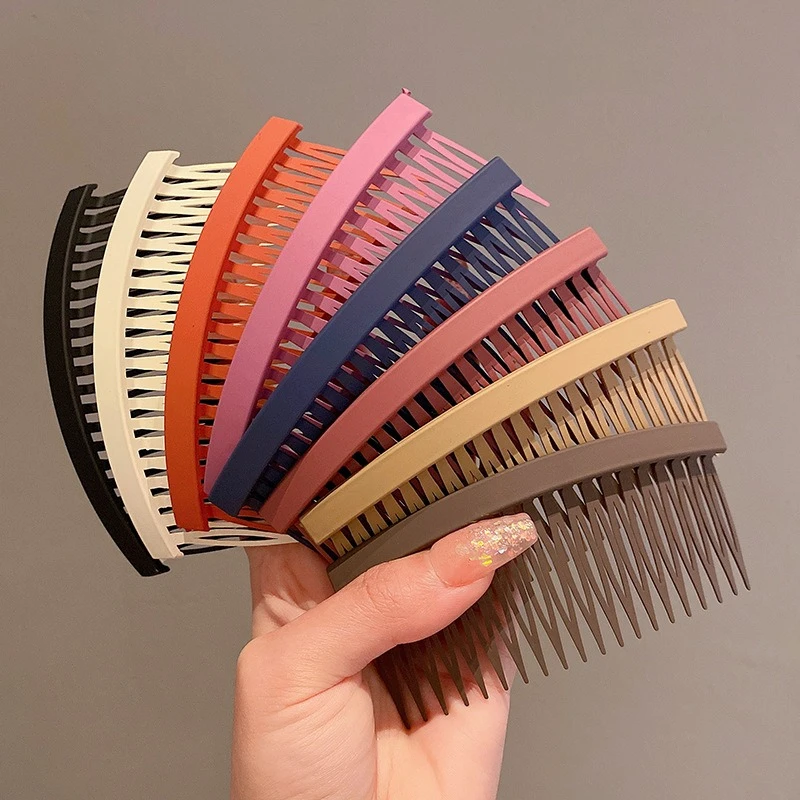 Simple Frosted Plastic Non slip Hair Comb Face Wash Makeup Hair Combs ...