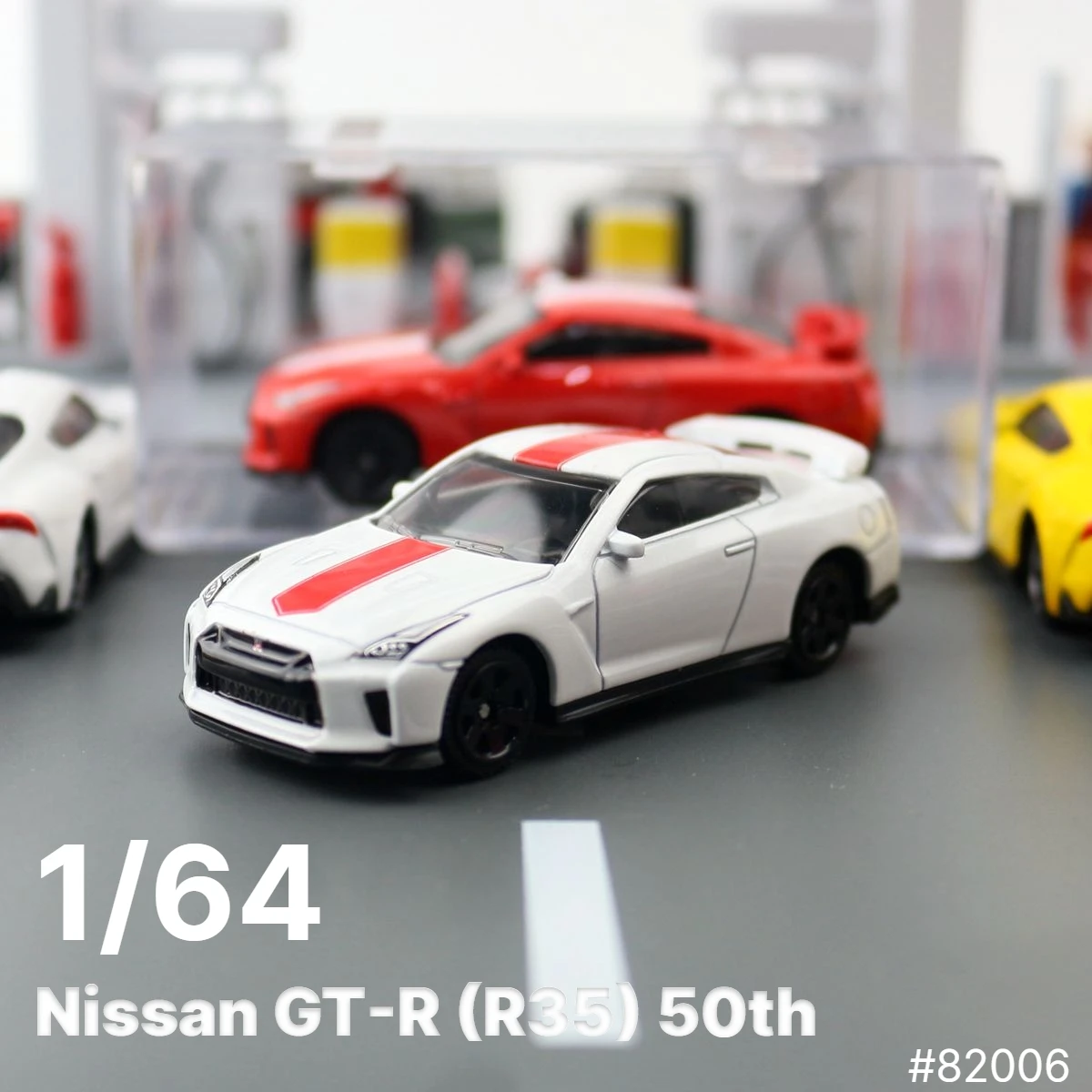 1-64-Nissan-GT-R-GTR-R35-Toy-Car-1-64-Racing-Vehicle-Miniature-Model ...
