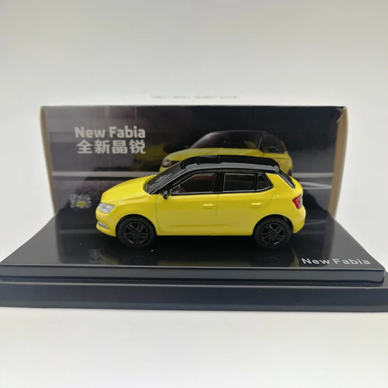 Diecast-1-64-Scale-Skoda-New-Fabia-Alloy-Car-Model-Toys-Collectible ...
