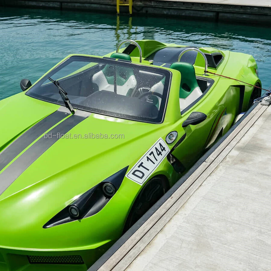 Barco moderno para entretenimiento acuático, equipo flotante para ...