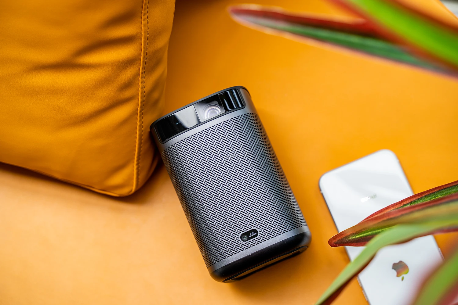 XGIMI-Mogo-Pro-Portable-Projector-1080P-Mini-DLP-Proyector-300ANSI ...