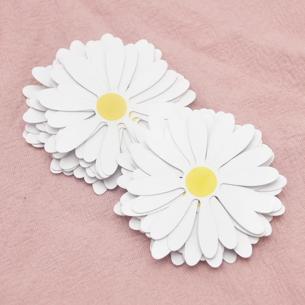 Daisy-Confetti-Table-Scatter-Flowers-Wedding-Flower-Confetti-White ...