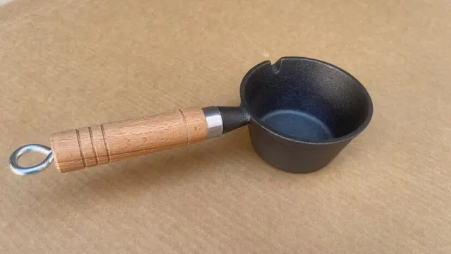 Deepened Cast Iron Mini Milk Pan With Wooden Handle And Flat Bottom ...