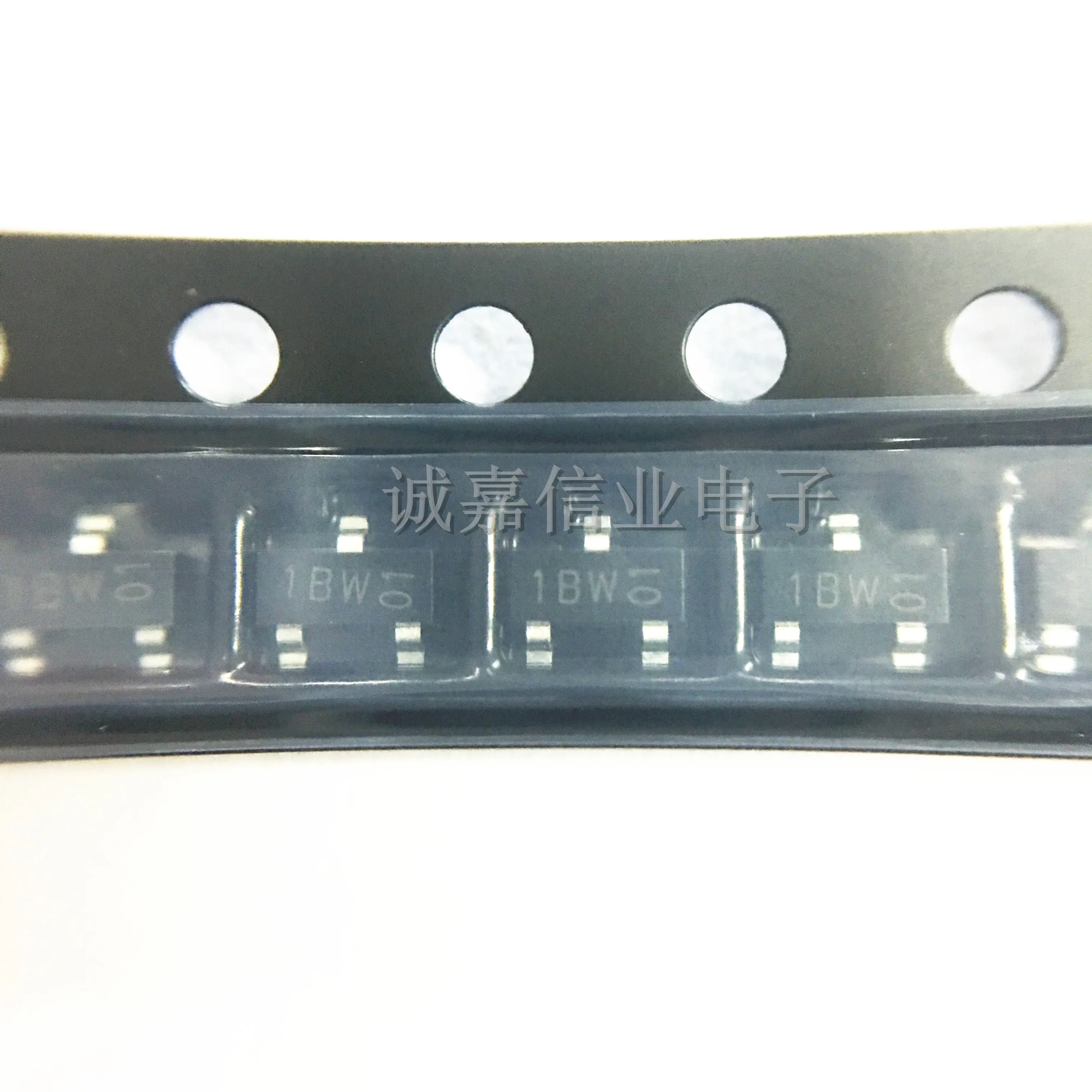 100pcs-Lot-BC846B-SOT-23-3-MARKING-1BW-NPN-Bipolar-Transistors-BJT ...