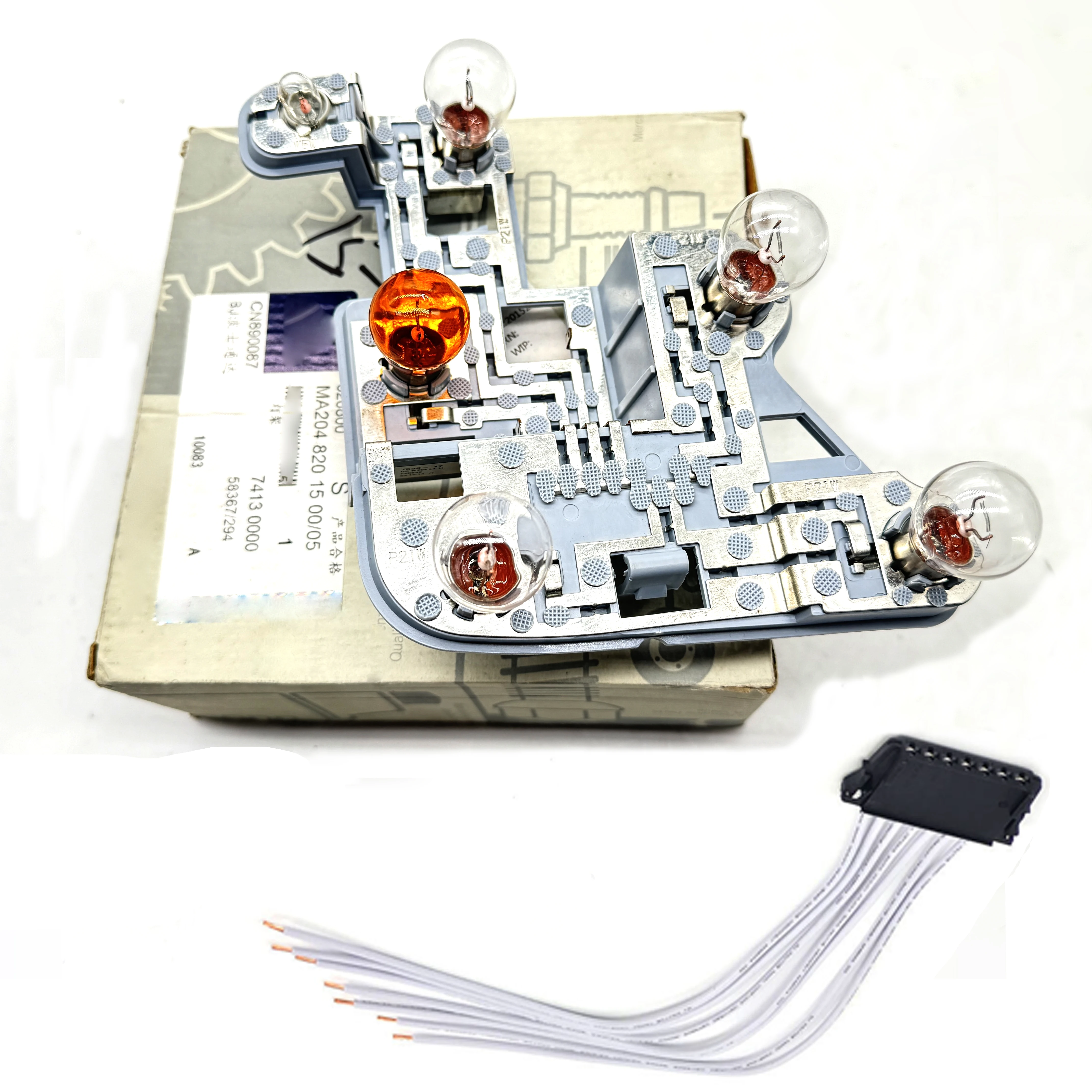 A2048201500-A2048201600-Genuine-Halogen-Version-Tail-Lamp-Bulb-Holder ...