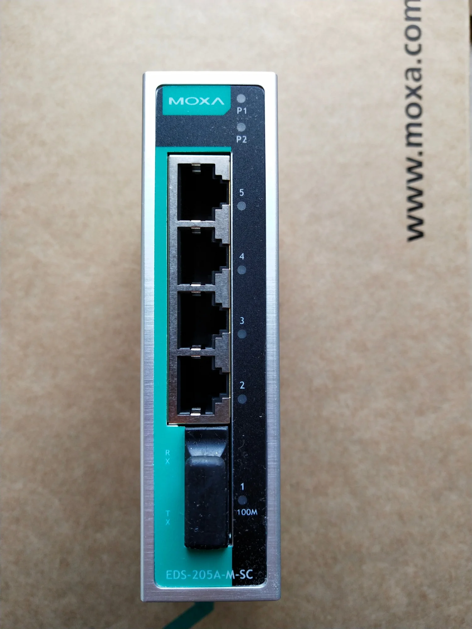 Original-MOXA-EDS-205A-M-SC-fiber-optic-switch-spot-industrial-switch.jpg