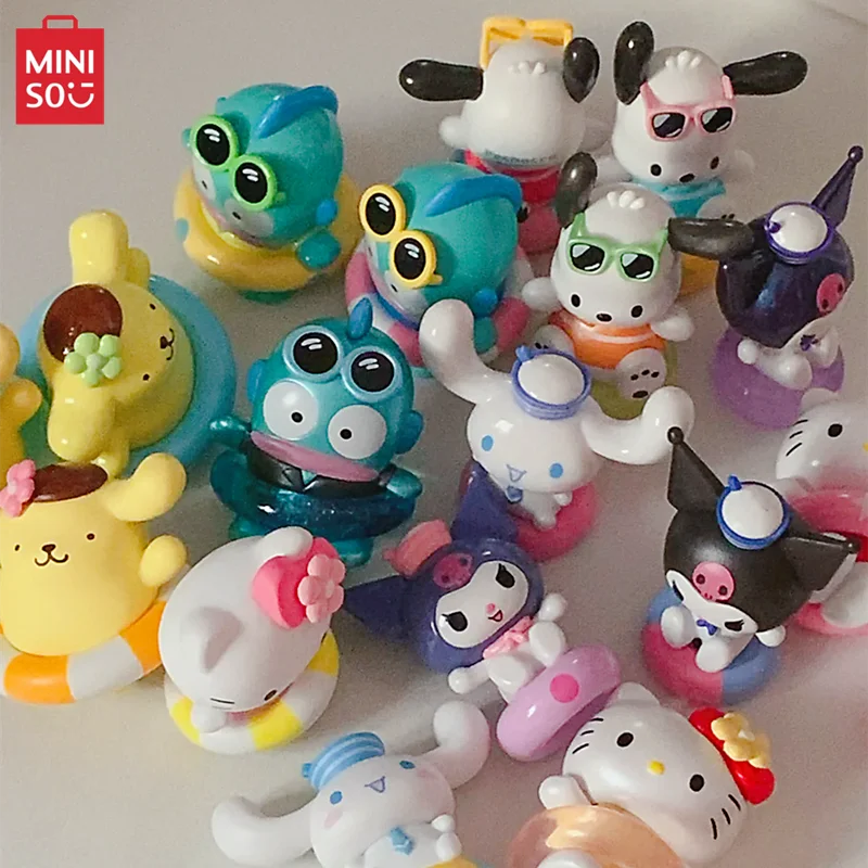 MINISO-Sanrio-caja-ciega-de-momento-de-nataci-n-familiar-animaci-n-de ...