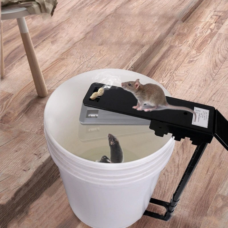 Magnetic-Mouse-Catcher-Flip-and-Slide-Mousetraps-Mice-Traps-Easy-Using ...