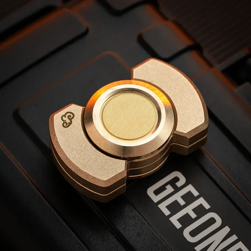 Fingertip-Spinner-EDC-Three-body-Small-Cube-Multi-functional-Snap-Coin-Decompression-and ...