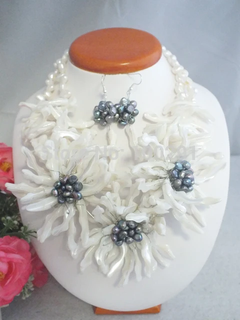 Exquisite Ladies Necklace !! Beautiful Handmade Shell Flower Necklace ...