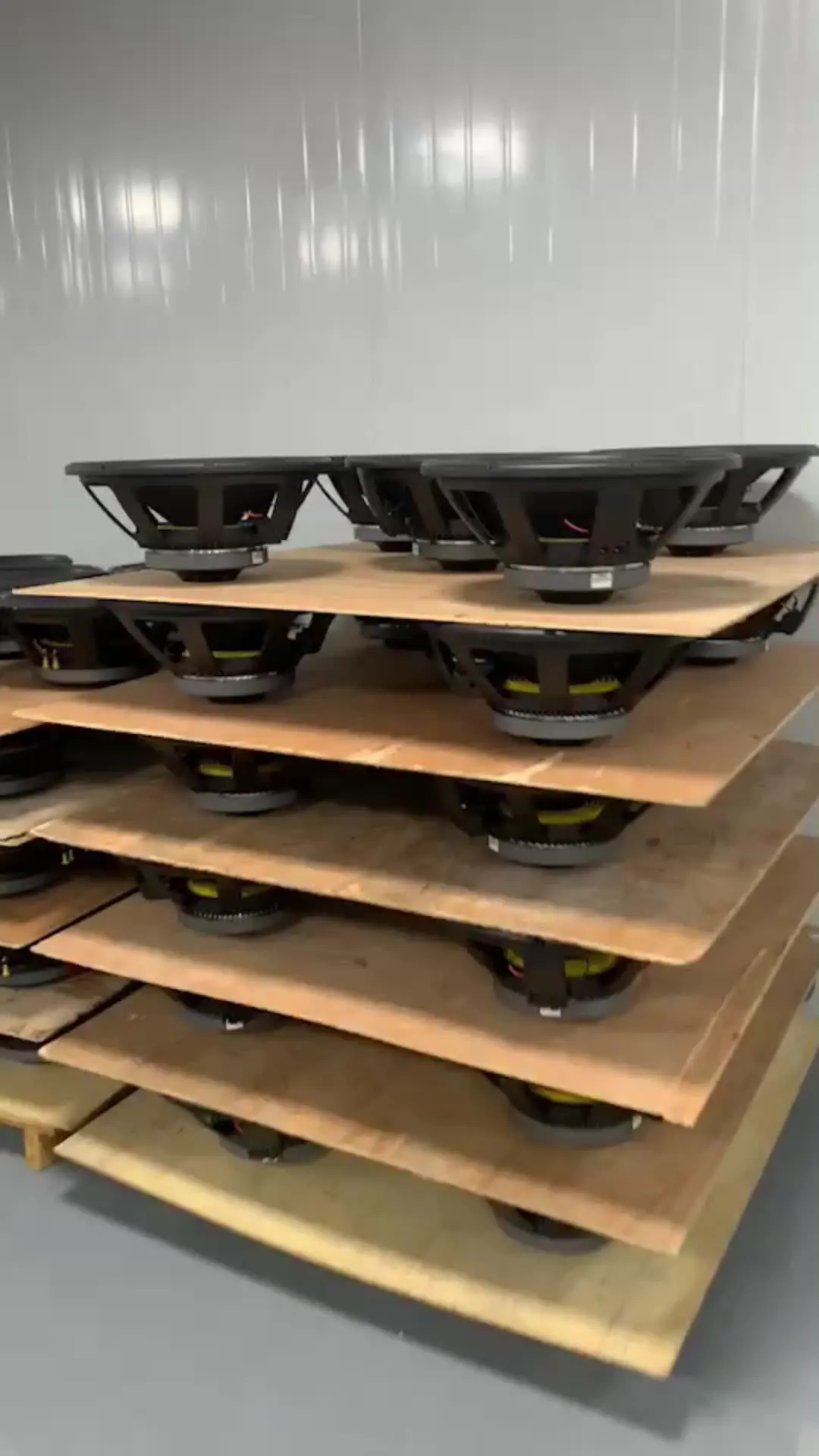 chinese-sound-system-18-inch-outdoor-dj-audio-for-sale-empty-cabinets ...