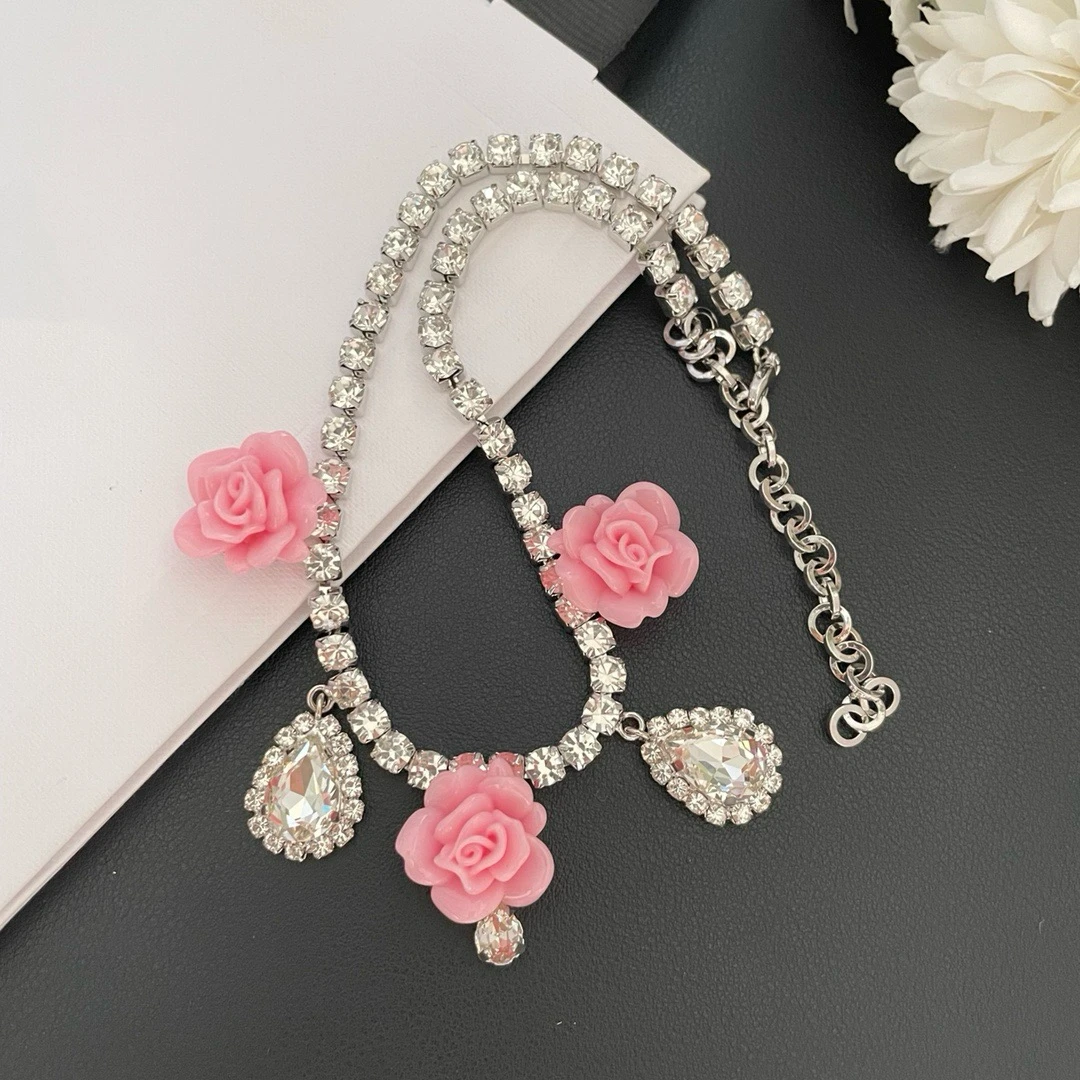 Exaggerated-pink-rose-niche-short-choker-neck-chain-three-dimensional ...