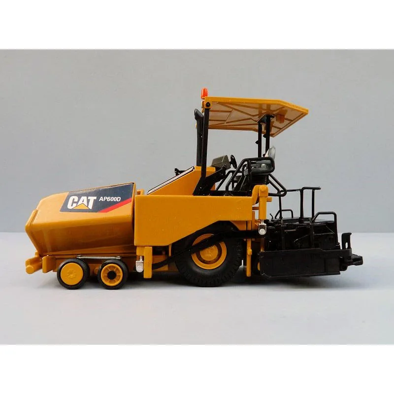 N-55260-1-50-CAT-AP600D-Asphalt-Paver-toy.jpg
