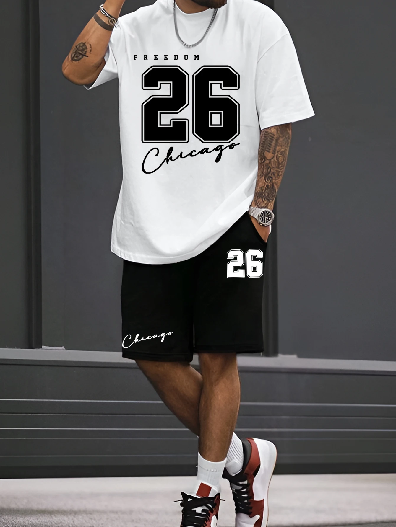 Short-sleeved shorts summer men's suit simple fitted T-shirt letter ...