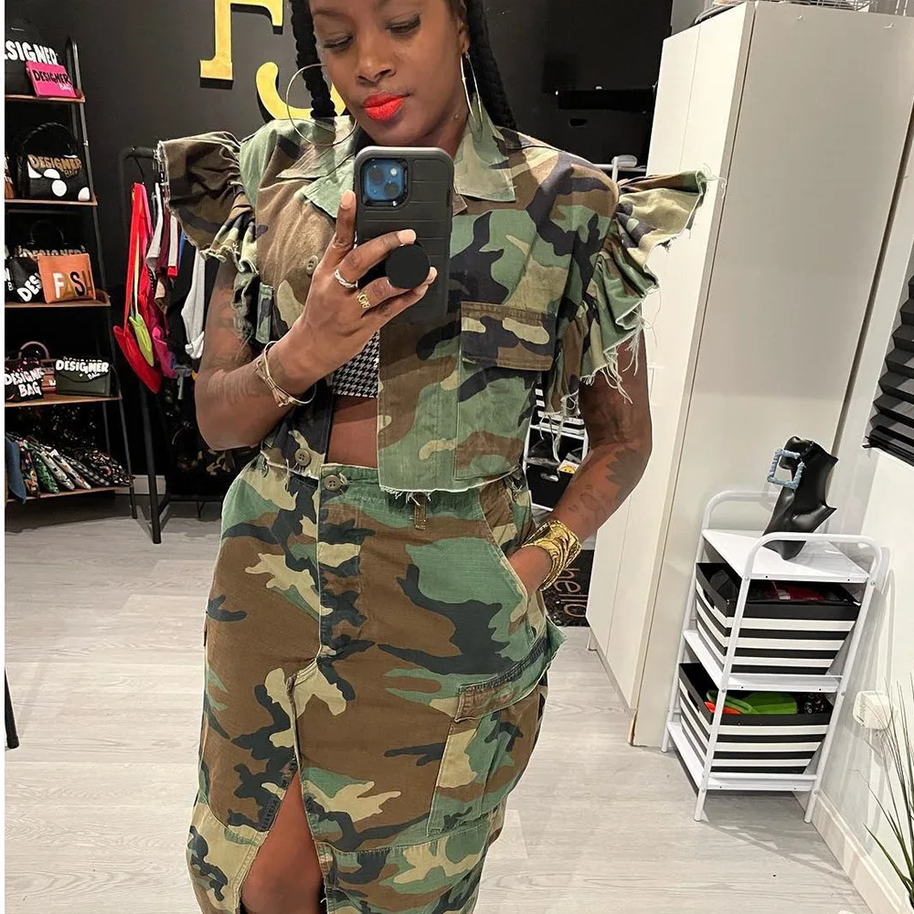 Camo clothes for women store