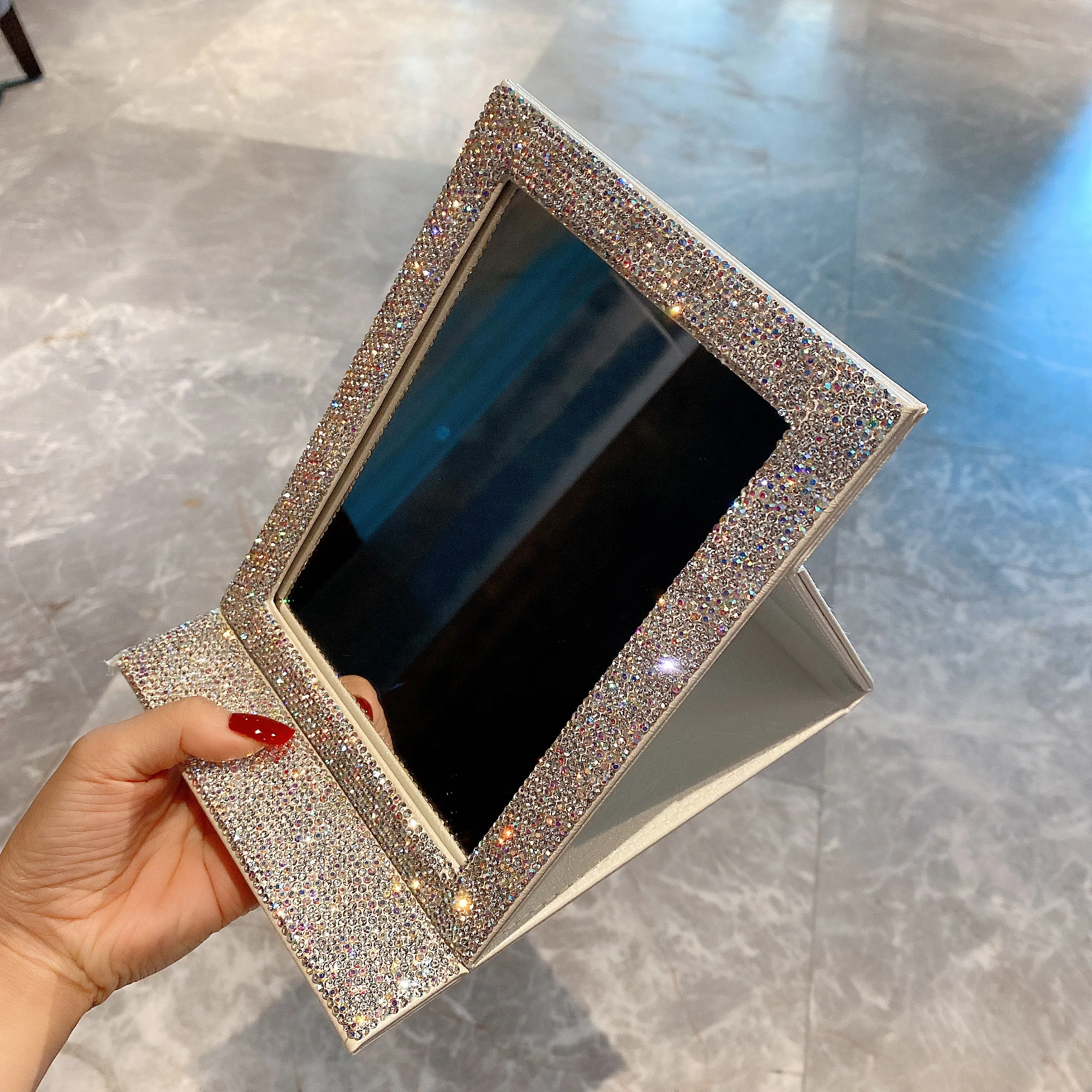 Diamond-Hd-Folding-Makeup-Mirror-Ladies-Makeup-Desktop-Mirror-Fashion ...