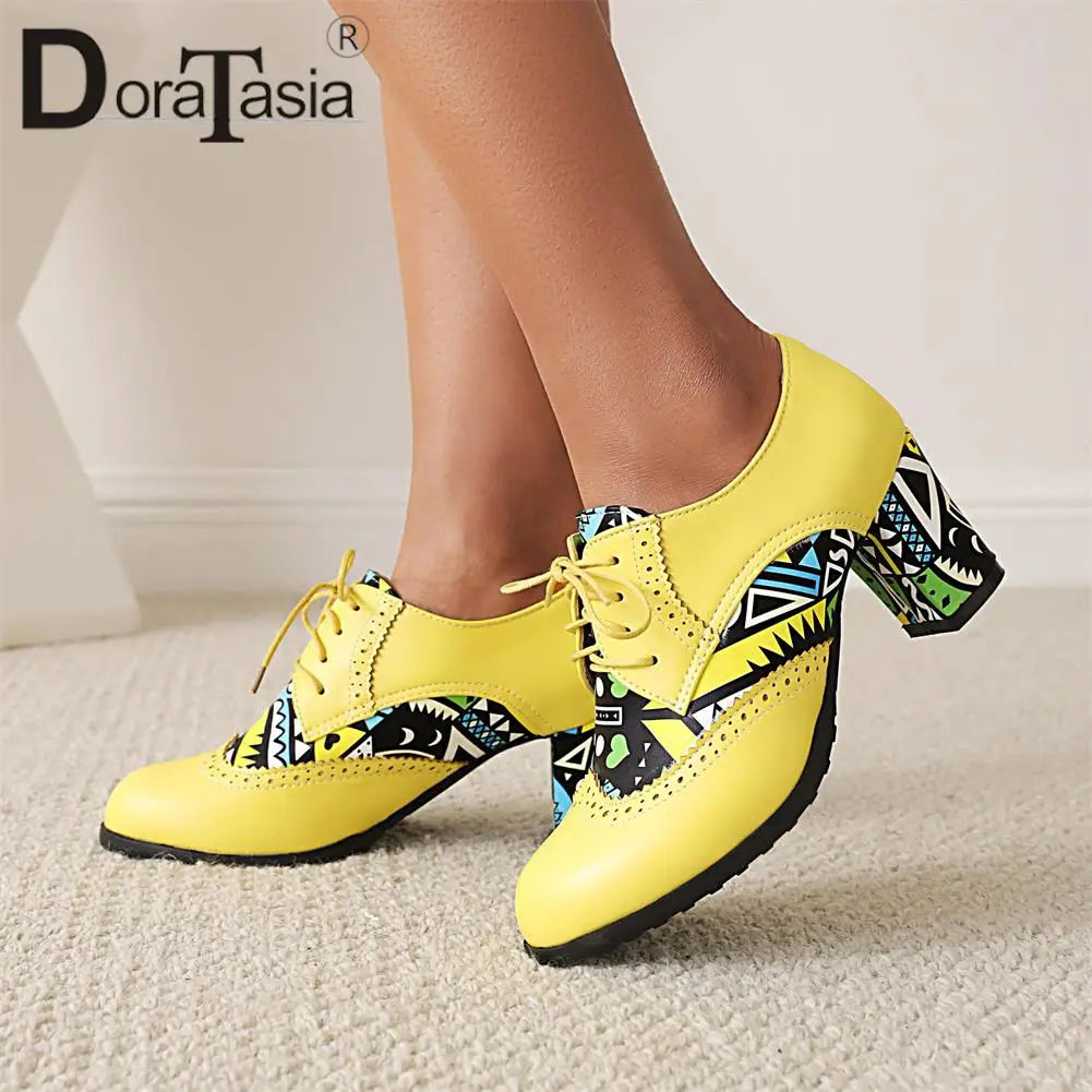 Doratasia 럭셔리 브랜드 디자인 두꺼운 하이힐 펌프스 여성용 패치워크 레이스업 패션 프린트 펌프스 사무실 여성 신발