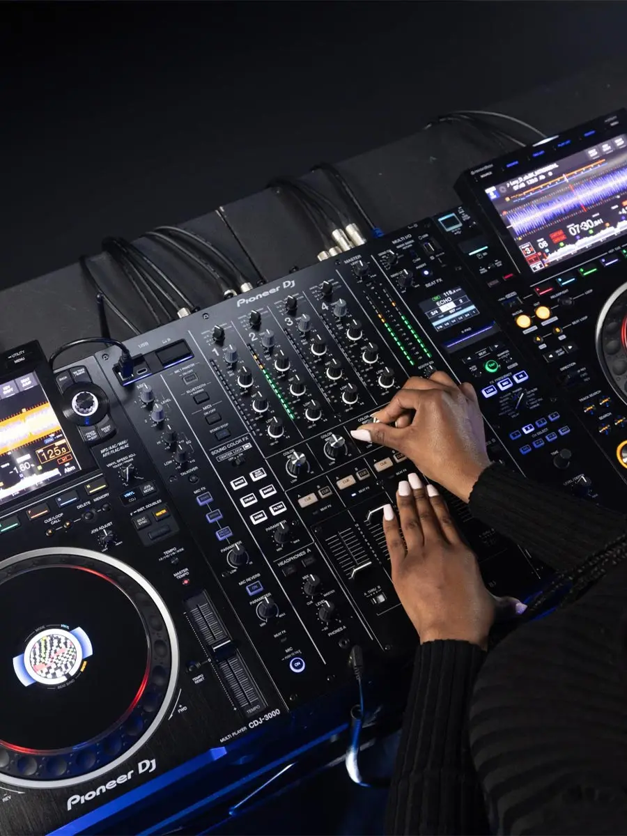 Pioneer Dj Mixers Wallpapers