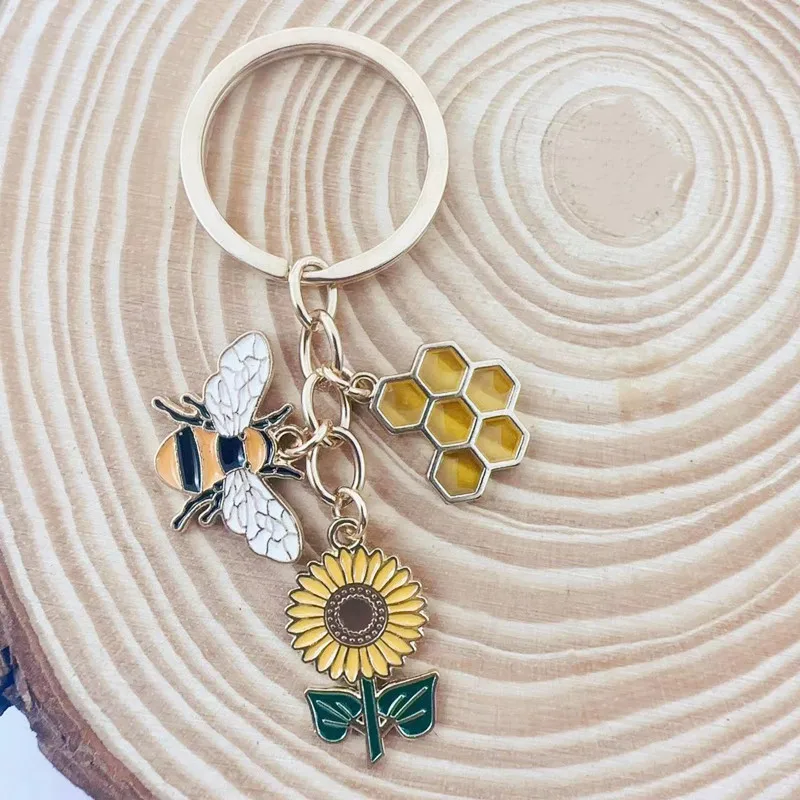 Lovely-enamel-Keychain-Sun-Flower-Honeycomb-Bee-Keychain-Garden ...