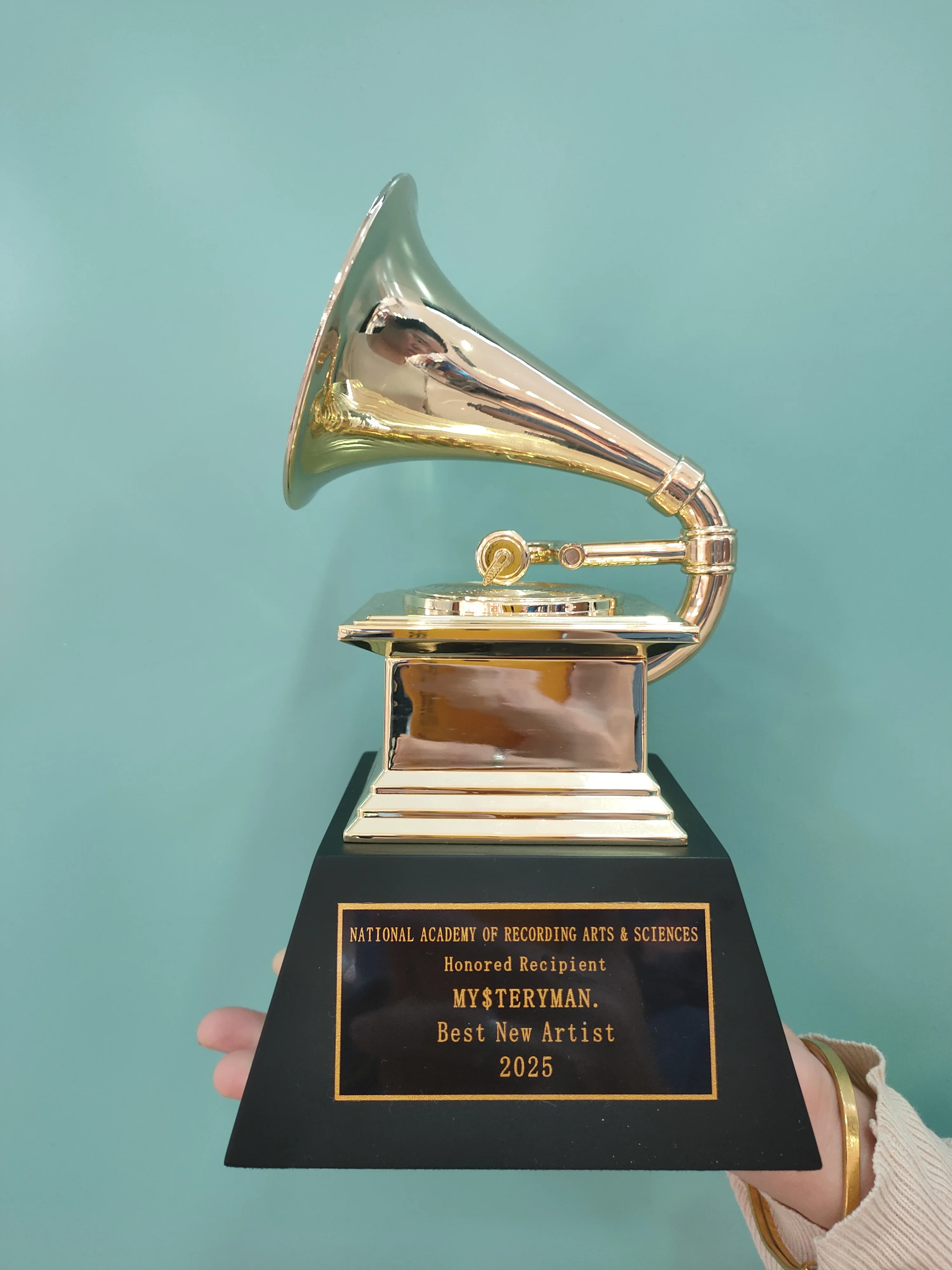 THE-GRAMMYS-Awards-Gramophone-Metal-Trophy-by-NARAS-Nice-Gift-Souvenir ...