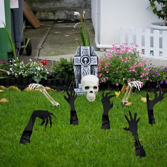 Halloween Outdoor Scenes