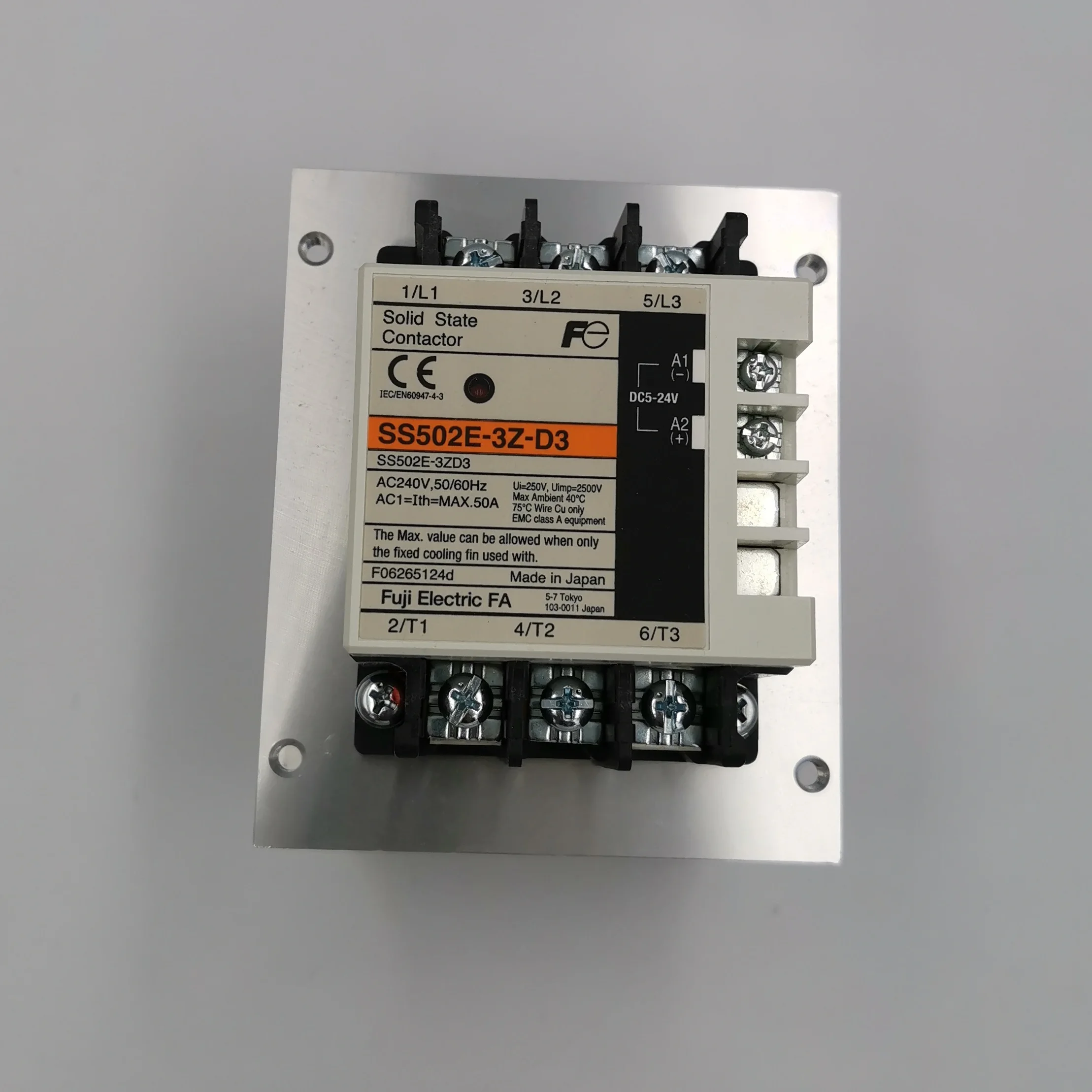 FUJI-Electric-Solid-State-Contactors-SS502E-3Z-D3-F-AC240V-50-60HZ-50A.jpg