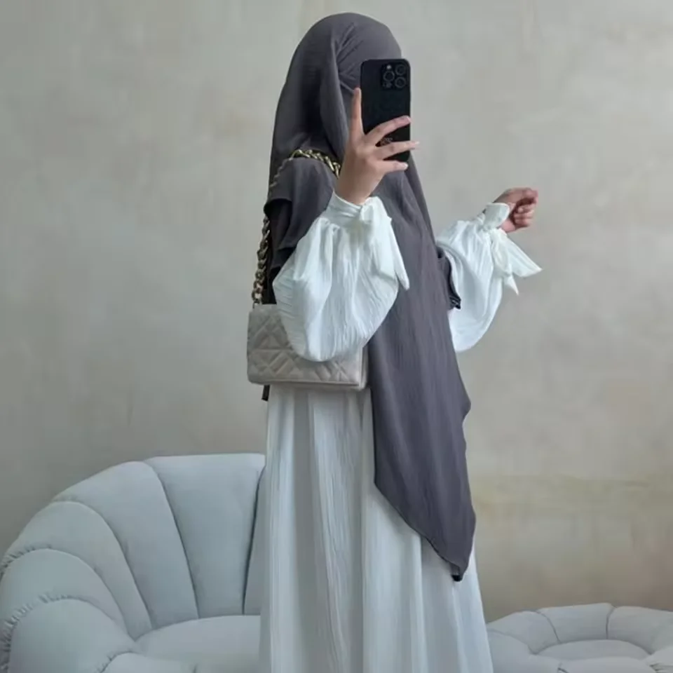 Saudi Burqa Design: What Makes This Double-Layer Hijab the Most ...