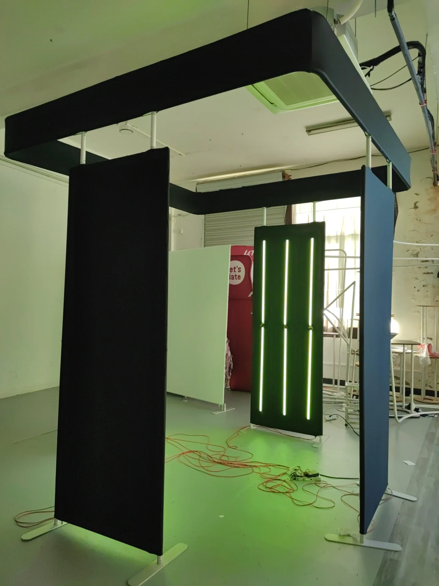 Square Backdrop Tent For 360 Photo Booth Studio Luxury LED Enclosure ...