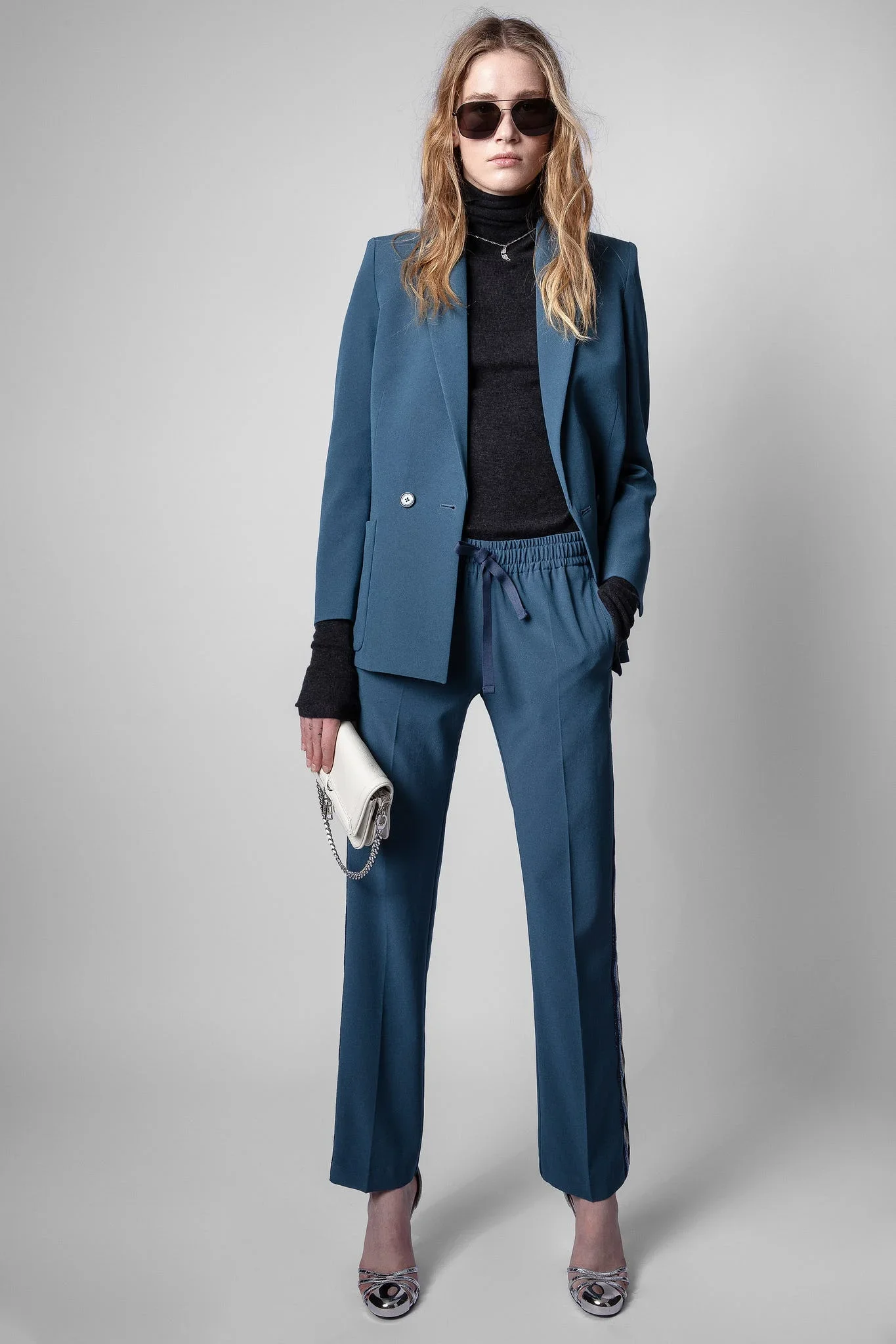 Chaqueta-azul-oscuro-de-manga-larga-para-mujer-abrigo-que-combina-con ...