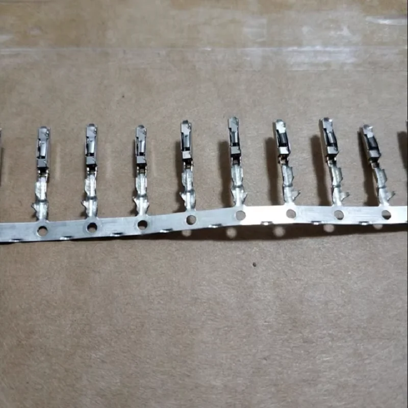 100PCS-Original-genuine-connector-1928498677-female-terminal.png