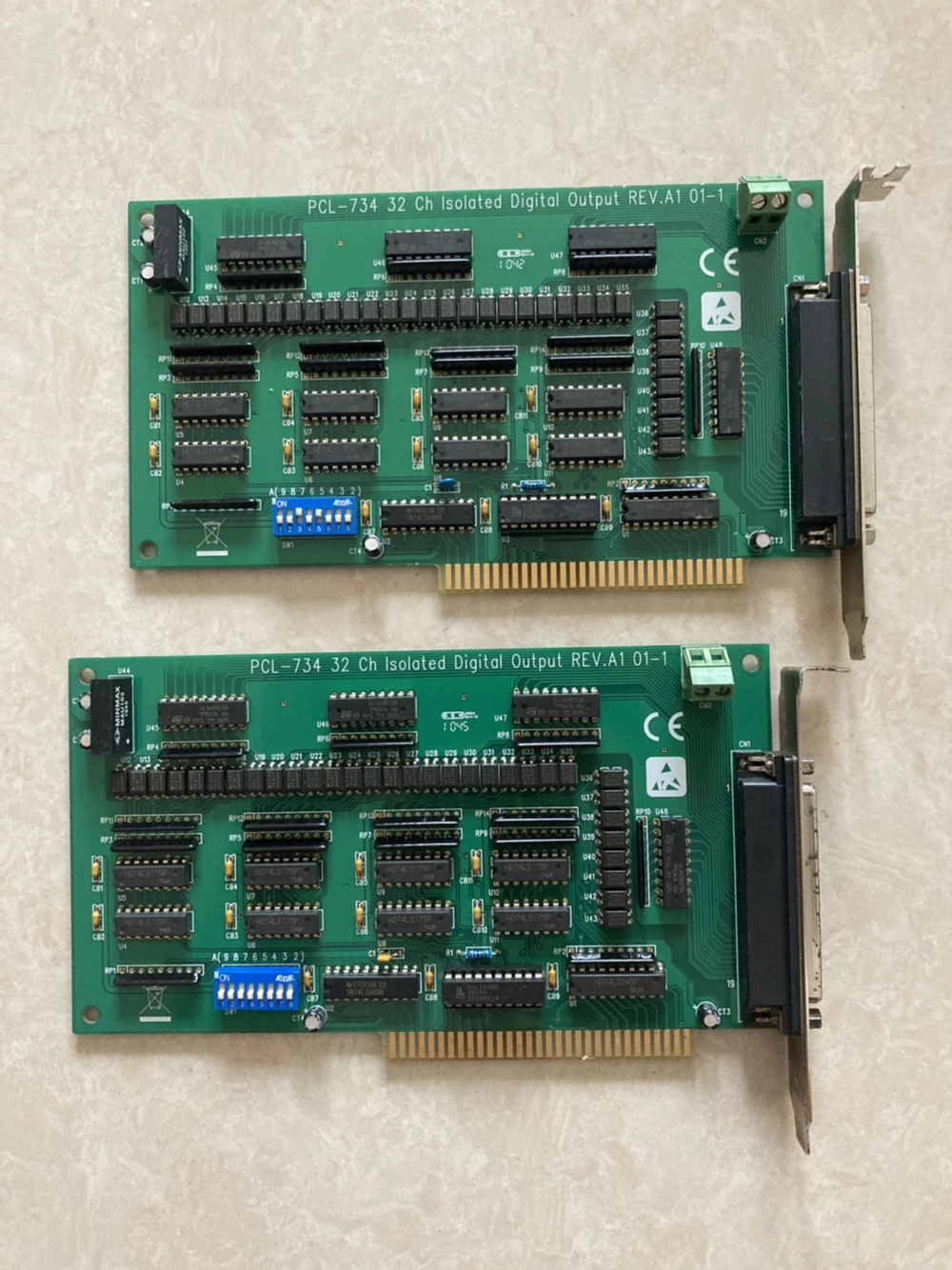 Advantech PCL-734 REV.A1 32-way isolated digital output card color new